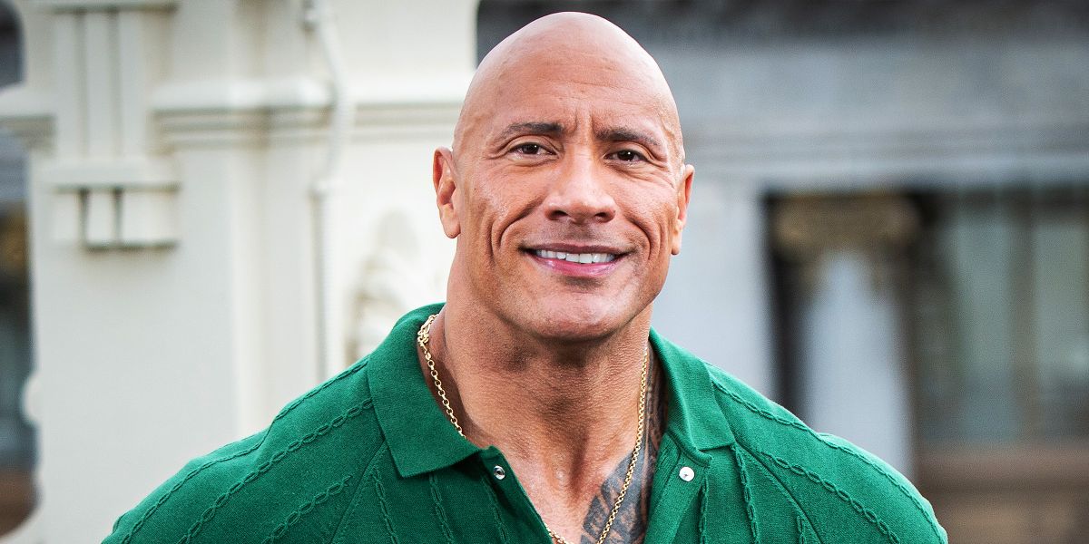 Dwayne 'The Rock' Johnson Pays Tribute to WWE Legend Hulk Hogan ...