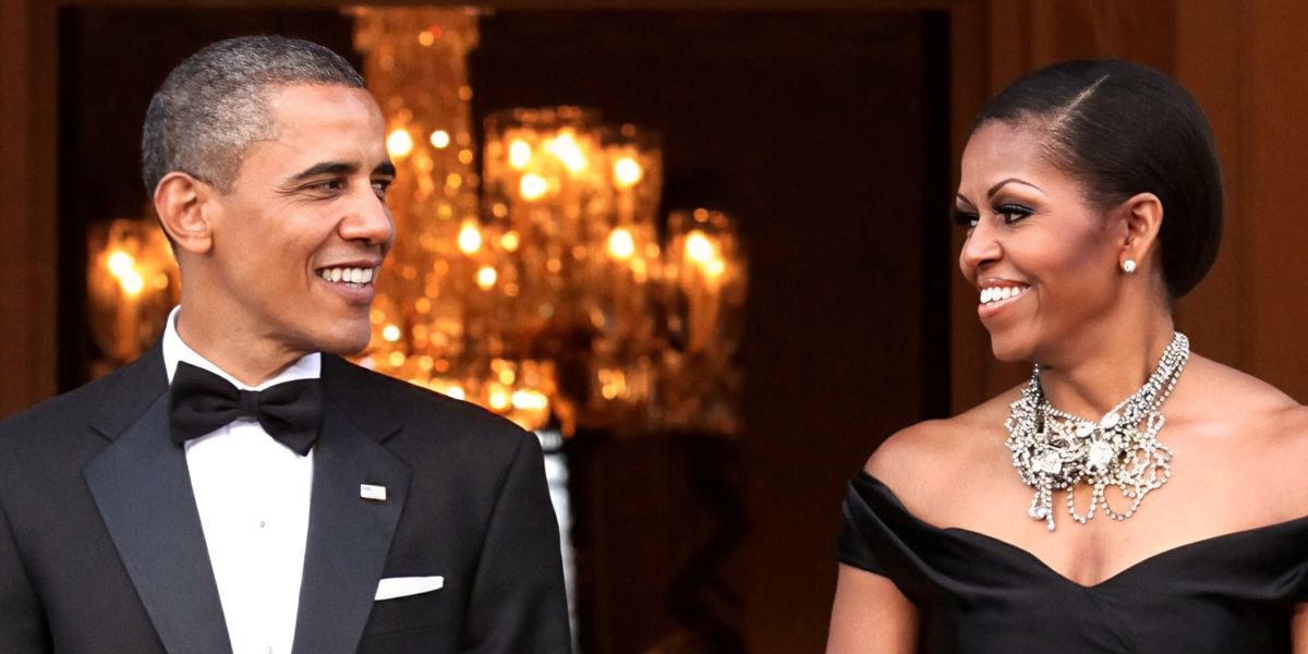Michelle and Barack Obama Post Family Photo to Mark Sasha's Birthday ...