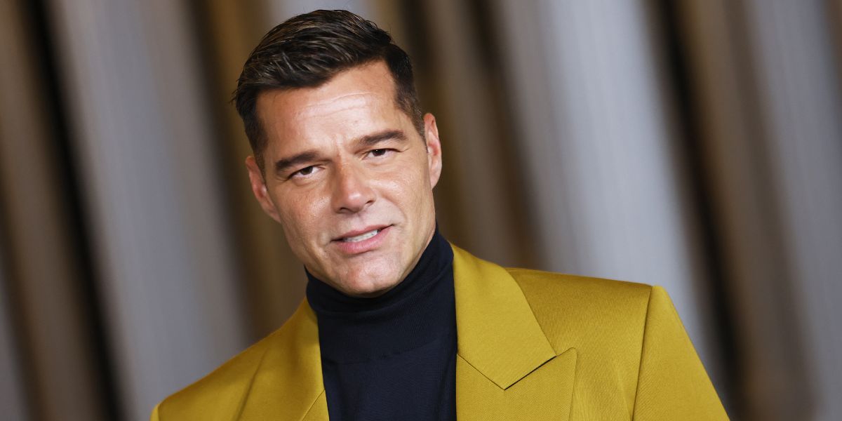 Ricky Martin Melts Social Media with His VMAs Red Carpet Look